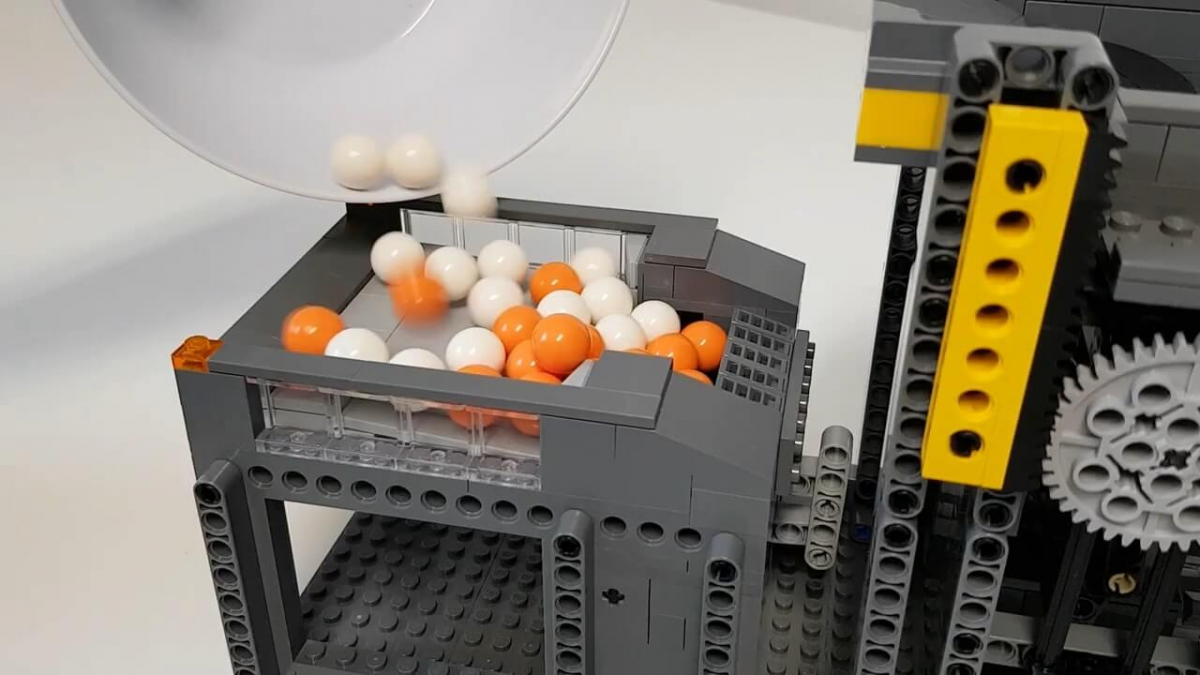 LEGO GBC - Gear Rack Elevator, by mickthebricker | Planet GBC